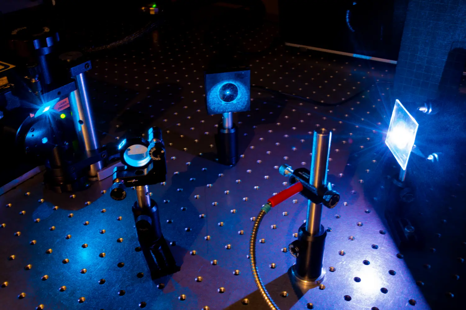 Zoom sur la formation "lasers intenses", 7 au 11 avril 2025 - PYLA ...